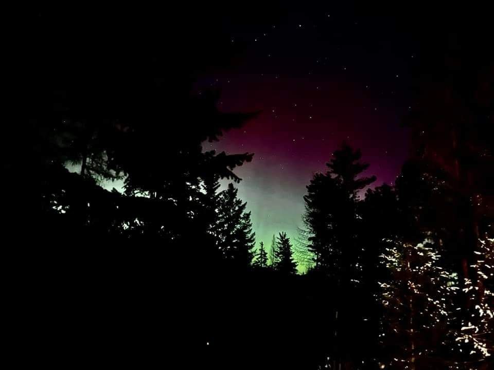 Northern Montana AURORA! Beautiful Hues, "Dancing Lights" (APP Included ...